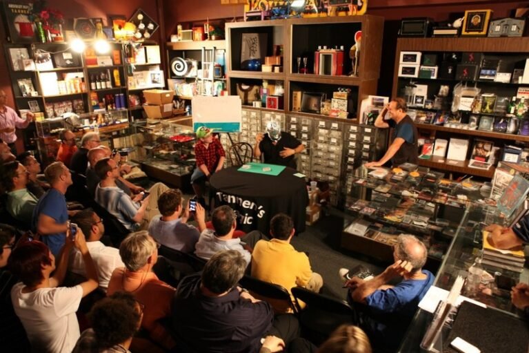 Tannen’s Magic Shop, the oldest operating magic shop in New York City ...